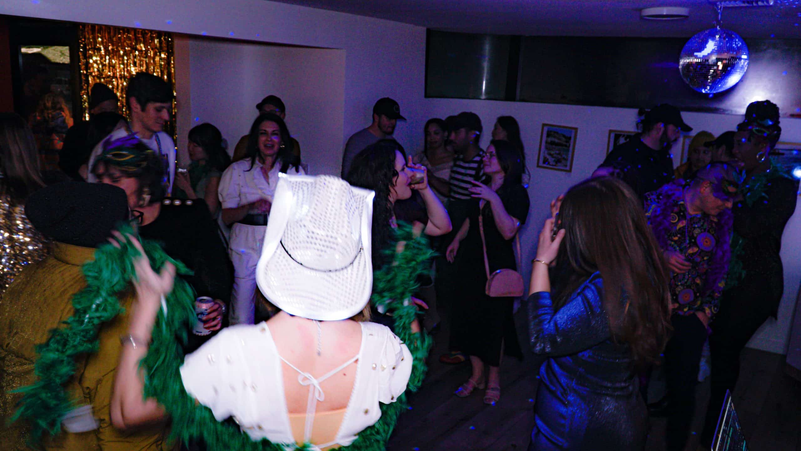 MARDI GRAS PARTY (COUCOU LA) - Coucou French Classes