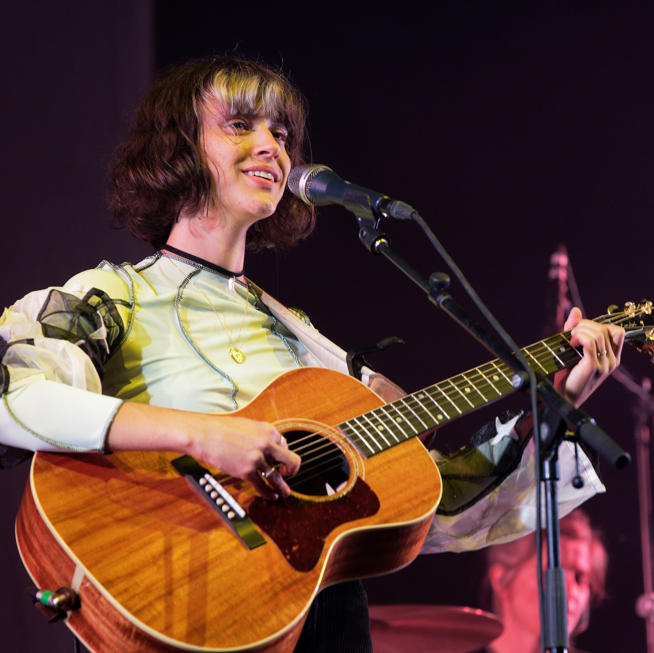 Pomme Arrives in the Big Apple - Coucou French Classes